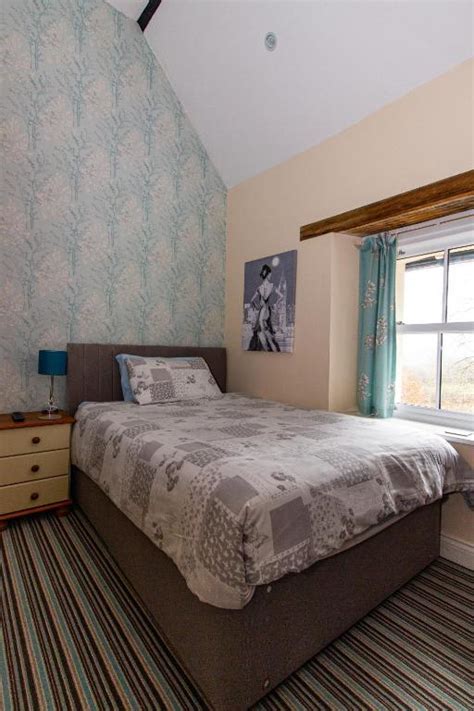 The Best Bandb In West Wales Old School Bed And Breakfast