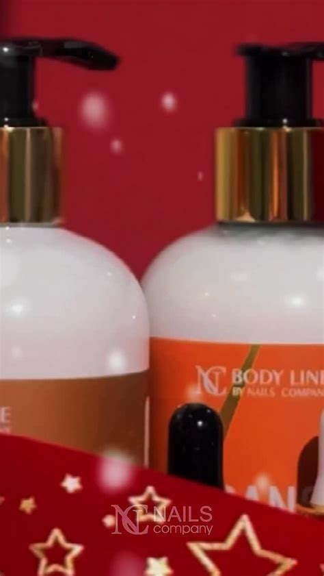 Nails Company Brokatowe Odcienie Różu Idealnie Się Sprawdzą W Karnawałowym 💃 Manicure Użyty W