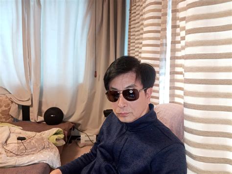 청년 일자리 만들기 프로젝트 청년들에게 기회를 주지 않으면 어떤현상이 생길까 궁금하다암울한 정치가 청년을 위해 생각하고 결정할까 정치는 표를 달라고 한다