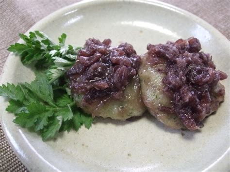 よもぎ摘みと草餅 ｜ 冬青