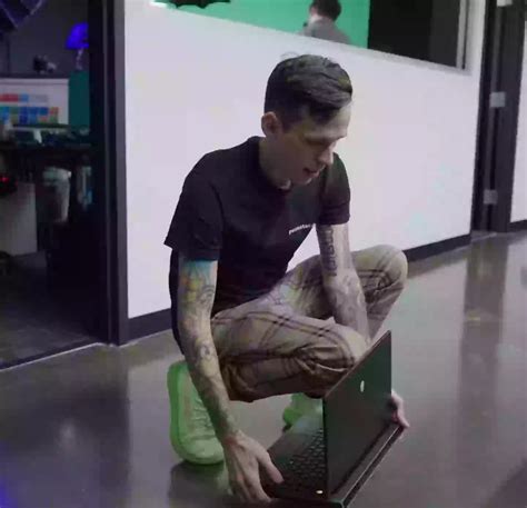 Professional Hacker Reveals How He Was Making 30000 A Day At 13 Years Old