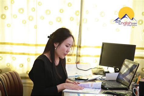 Өмнөговь АНГЛИ ХЭЛНИЙ ҮНЭ ТӨЛБӨРГҮЙ СУРГАЛТАД СОНИРХСОН