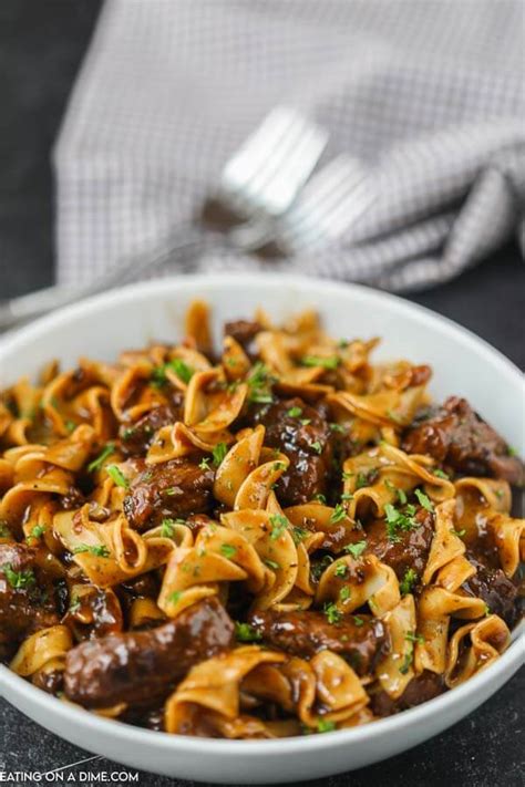 Beef And Noodles Recipe Easy Beef Tips And Noodles