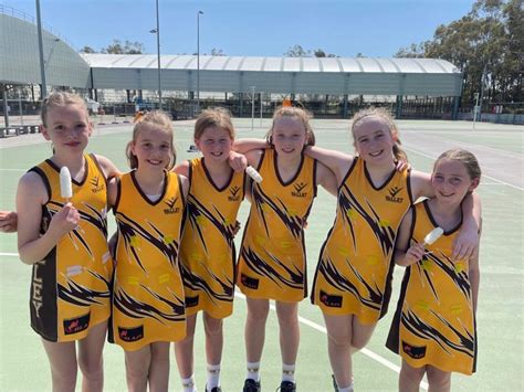 Pin De Lily Crossland Em 🏐netball🏐