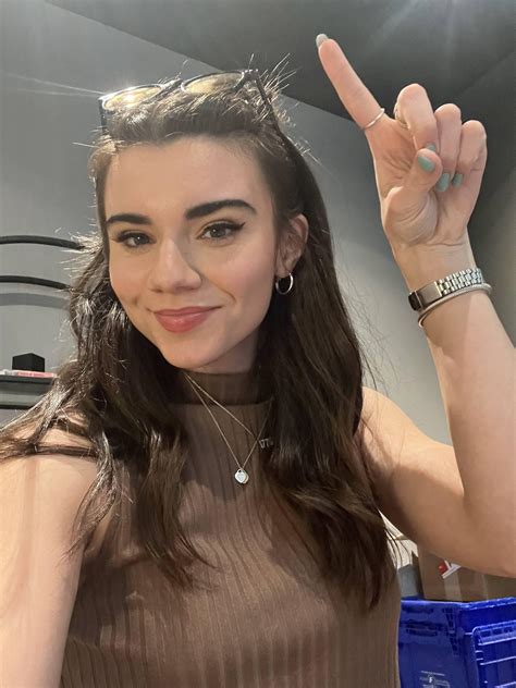 Best Brett Cooper Images On Pholder Brett Cooper Brett Cooper Sfw And Womenoftheright