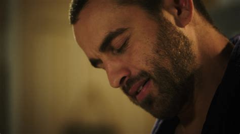 Auscaps Lloyd Will Shirtless In Neighbours Episode 9307