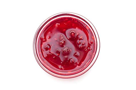 라즈베리 잼 에 유리 그릇 흰색에 고립 된 액체 잼 상단 보기 텍스트에 대 한 공간을 배치 설탕 조림 류에 대한 스톡 사진 및 기타 이미지 Istock