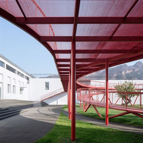 Ayre Chamberlain Gaunt Completes Angular Youth Centre In Hampshire