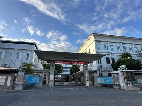 新聞 部落教會長老突播a片 機智少女逃離慘被強抱摸私處 看板sex Ptt網頁版