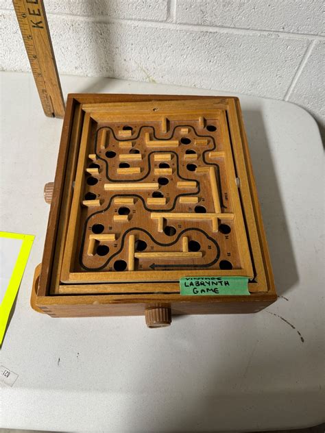 Vintage Labrybth Game