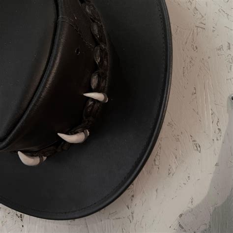 стривай ковбой одягни капелюх залучилися отже поговоримо про офомлення шапки профілю більш