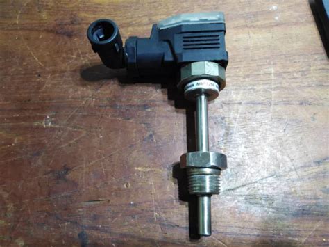 Danfoss Temperature Sensor 100ohms Ptc Mbt 5250 Pt100 1 2 Bsp F06f11535 £6 13 Picclick Uk