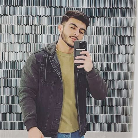 Mohammed Zeinedine Moezeineddine • Threads Say More Mohammed Zeinedine Moezeineddine • Threads Say More