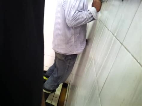 Showing It Off At The Mens Room Urinals Page 358 Lpsg