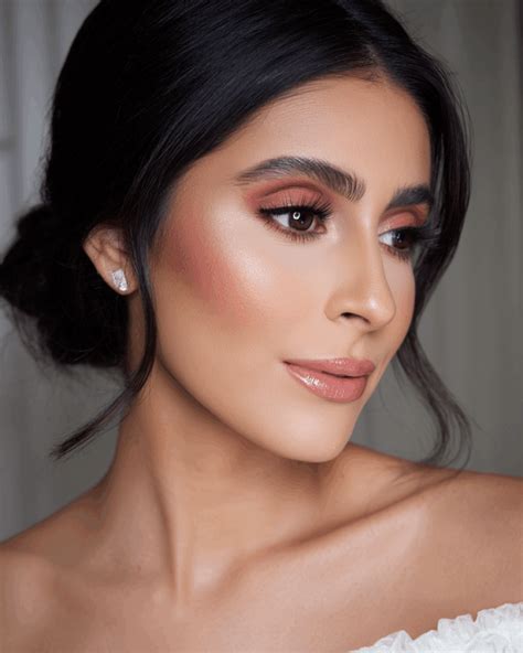 40 Soft Glam Bridesmaid Makeup Looks