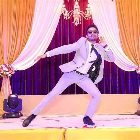 Anchor Hardik Vaidya Wedding Entertainers Mumbai Weddingsutra