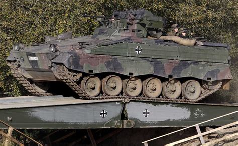 Танки Leopard дрони та патрони Німеччина передала Україні пакет допомоги