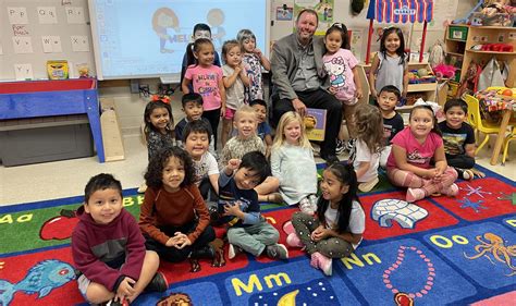 Elementary School Class Picture Elementary School Class Picture