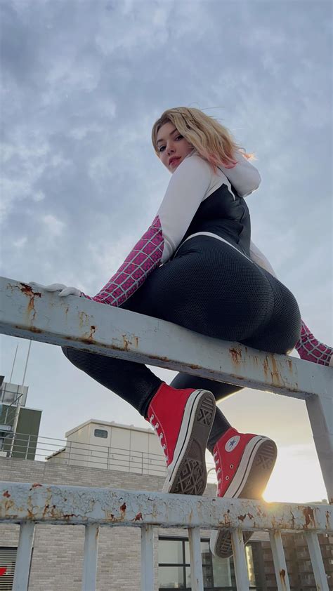 Lets Admire This Bootyful View Together Gwen Stacy Cosplay Alina Becker R Spidergwen 34