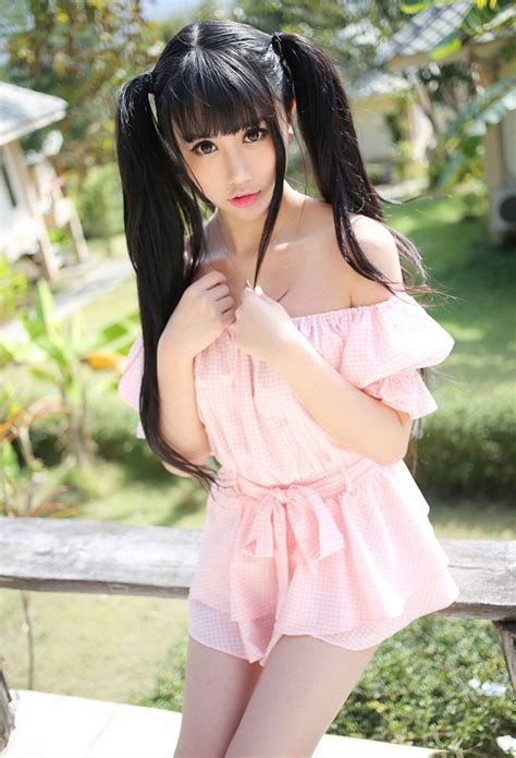 청순 한 미녀 양 효 청 이 치마 밑 을 걷 어 올 리 니 섹시 함 이 물씬 풍 긴 다 레이디사진