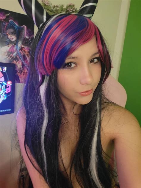 Tw Pornstars Melody Wylde Twitter New Wig Pm Nov