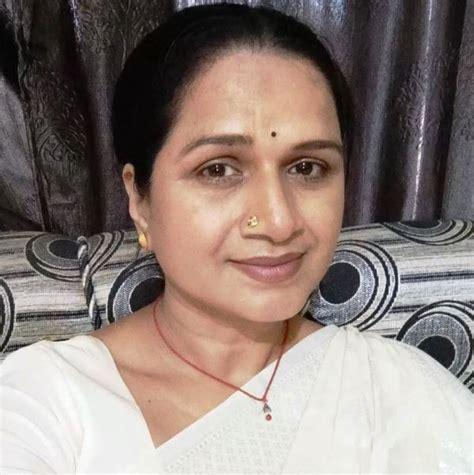Neetu Pandey Age, Husband, Family, Biography & More » StarsUnfolded