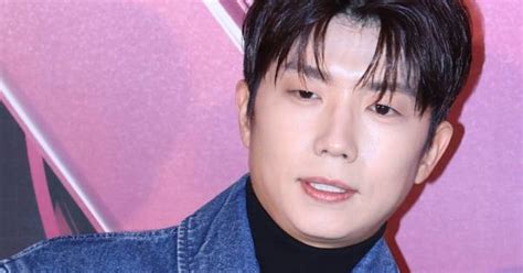 [포토] 장우영 귀엽게 손가락 하트