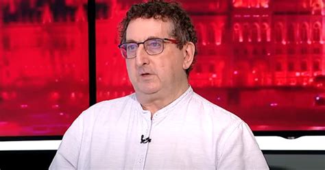 Jön A Zuhanás A Szakértő Szerint Megfullad A Gazdaság 2025 Ben