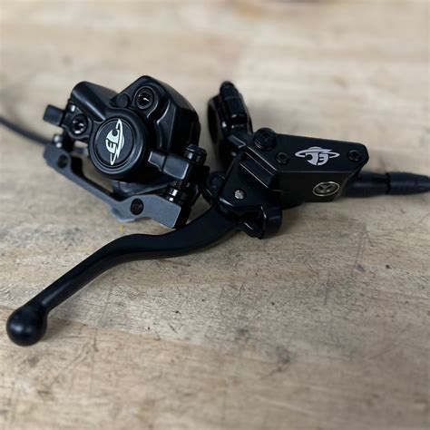 Razor Pro Spec Electro And Company Inc