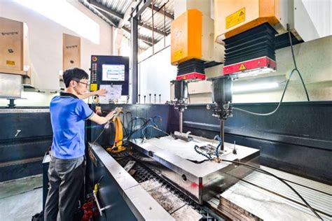 Rapid Prototype Company And Prototype Manufacturing Services Apt Mold