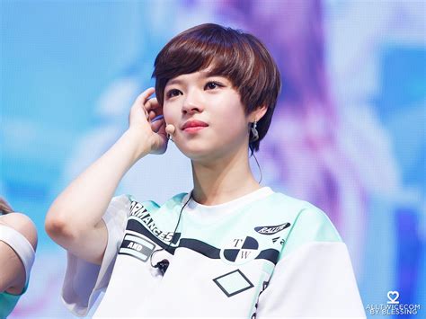 Jeong Yeon Wallpapers Wallpaper Cave