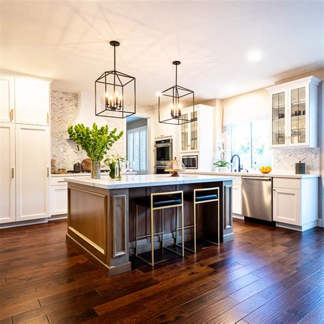 Hgtv Kitchen Farmhouse Kitchen Los Angeles By Sh Interiors Houzz