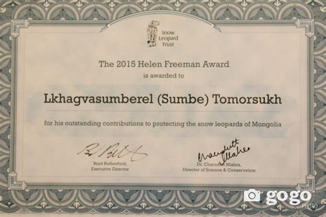 Олон улсын ирвэс хамгаалах сангаас Т Лхагвасүмбэрэлийг шилдэг судлаачаар нэхэн шагналаа