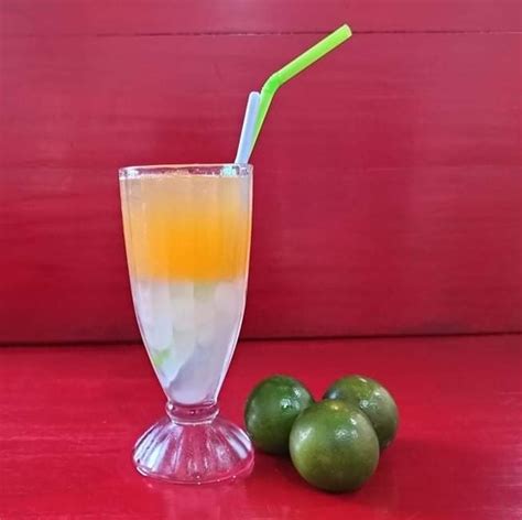 ဆန်းသစ် အအေးစုံ ဆန်းသစ် အအေးစုံ Added A New Photo