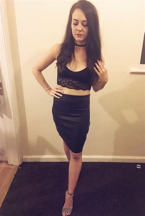 Beautiful Petite Girl Porn Pic