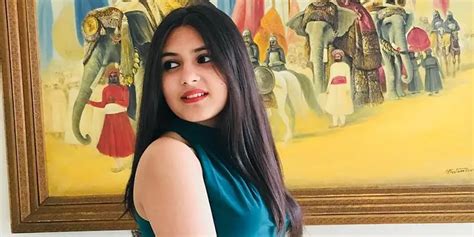 Suhani Bhatnagar दंगलमधील छोट्या बबीताचे निधन अभिनेत्री सुहानी भटनागरच्या अवघ्या १९व्या