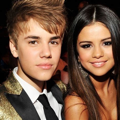 Selena Gomez Y Justin Bieber Peleando Eligió Bando Justin Bieber