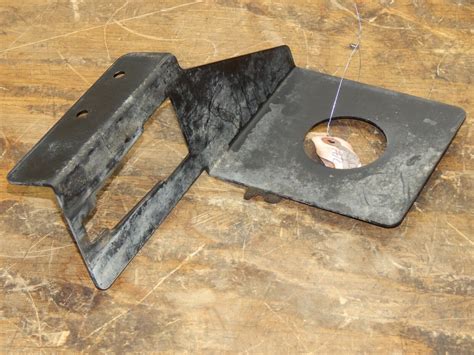 John Deere Z997r Zero Turn Mower Air Cleaner Bracket Dmu211093 Adams