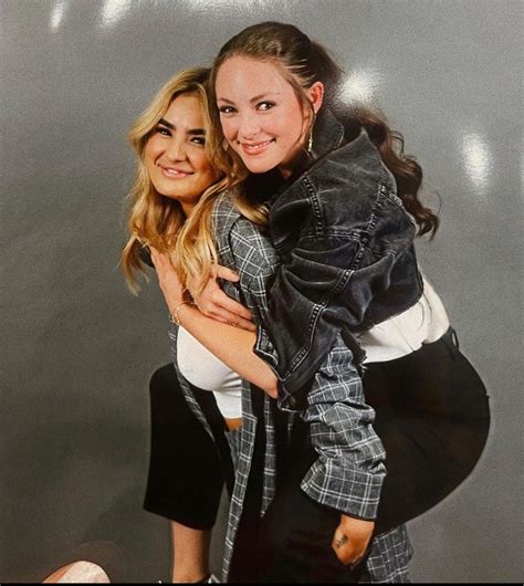 Instagram Rdanielleroserussell
