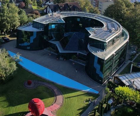 Claudio Hintermann Global