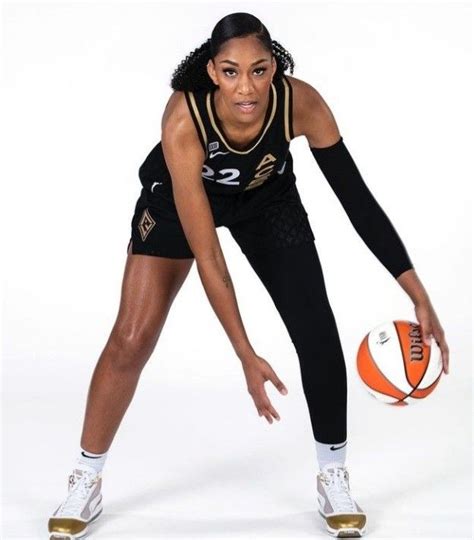 A Ja Wilson Basketball Pictures Poses Basketball Photography Athletic Women