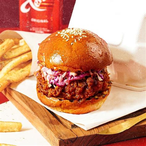 10 Tempat Makan Di Chillax Sudirman Buat Hangout Bareng Bestie Nibble