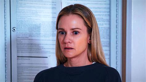 Criminal Minds Evolutions Aj Cook Reveals The Surprising Way The Team