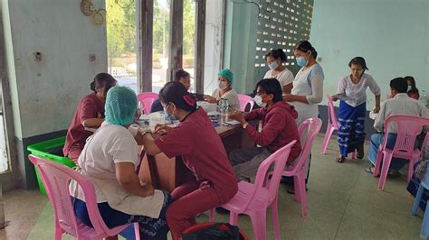 ရွှေတောင်မြို့နယ်တွင် အာမခံအလုပ်သမားများအား ရွေ့လျားဆေးကုသယာဉ်ဖြင့် ကွင