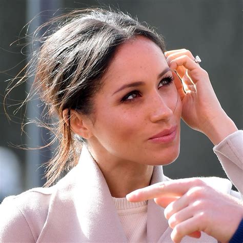 Meghan Markle S Unexpected Hair Transformations Red Locks Natural Curls Extensions More HELLO