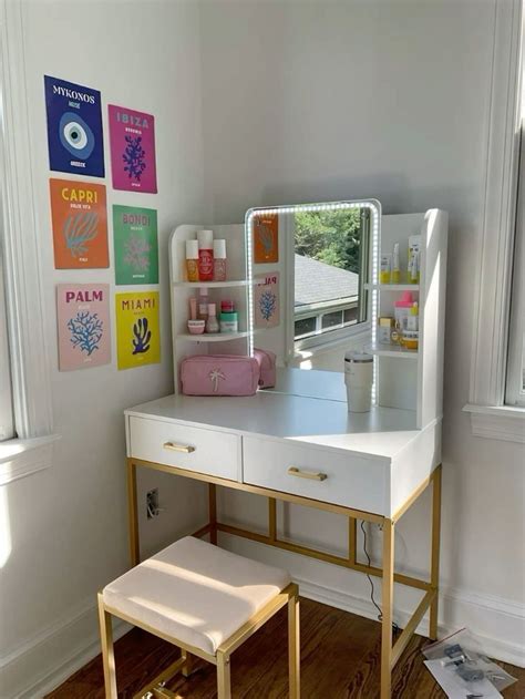 Pin By ♡° Hatskim On ᴄ ʜ ᴀ ᴍ ʙ ʀ ᴇ ღ Preppy Room Decor Room Redesign