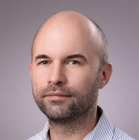 Andreas Bender Khalifa University