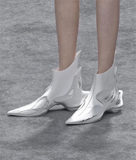 Pin By Liliane Carpalhoso On Tyui In 2023 Futuristic Shoes Fashion