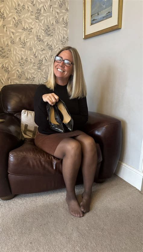 Foxy Geek Girl Smokeyplaces20 Posts X