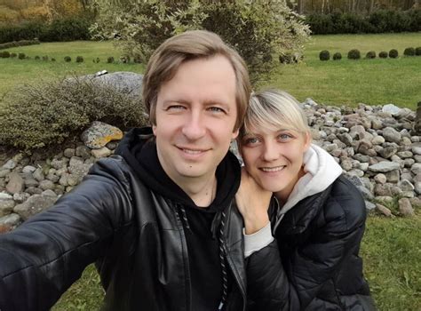 Владимир Завьялов сумел покинуть Россию